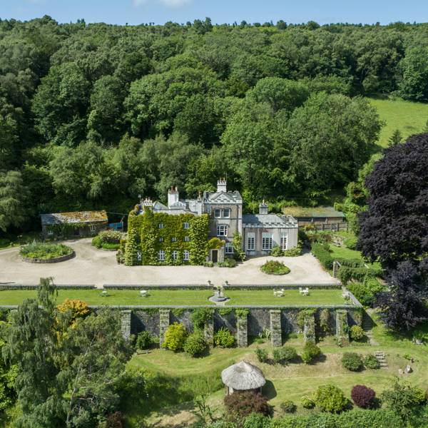Kinmel Hall Is The Crumbling Stately Home In Wales, Is Going Up For ...
