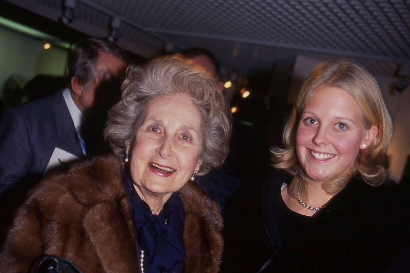 Cancer Macmillan Relief Carol Service - Baroness Thatcher & Helena ...