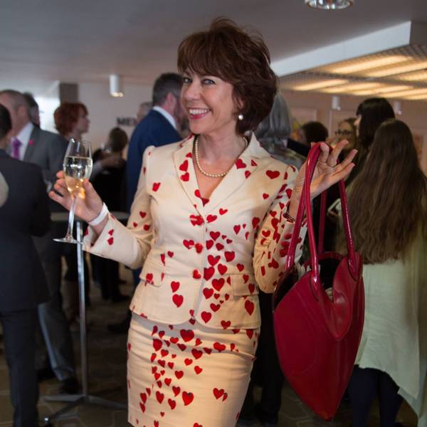 Sandi Toksvig - Wife & Marriage - Bystander photos | Tatler