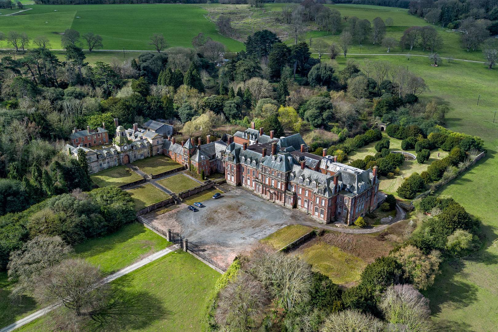 Kinmel Hall Is The Crumbling Stately Home In Wales, Is Going Up For ...