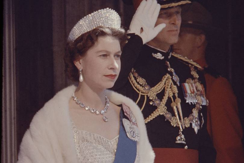 The story of the Edinburgh Wedding Bracelet - a romantic gift befitting ...