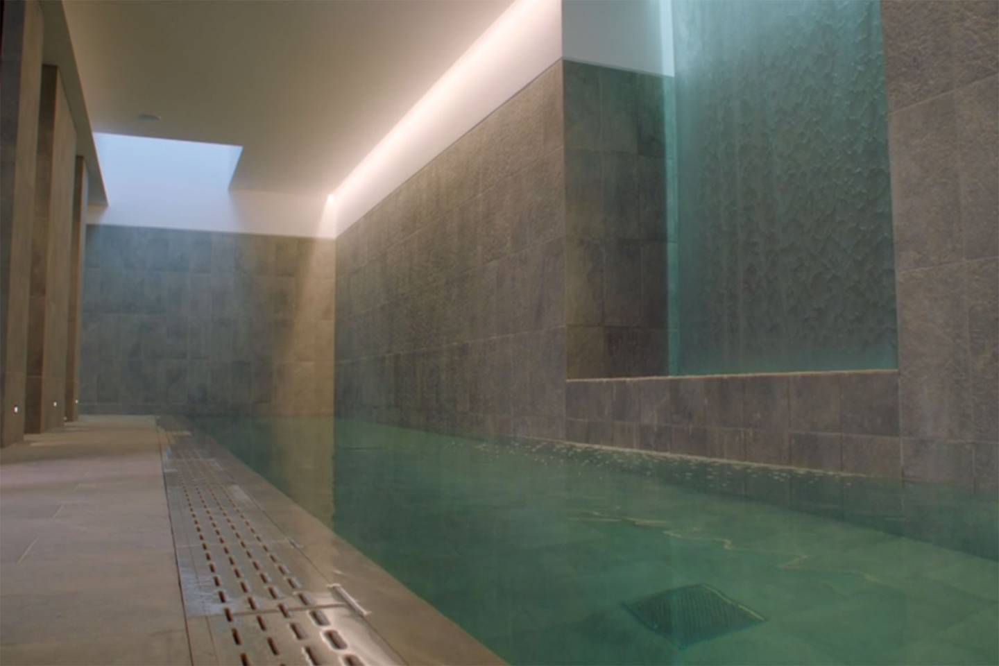 Justin Maxwell Stuart builds Fulham Lodge, £4.5 million - Grand Designs ...