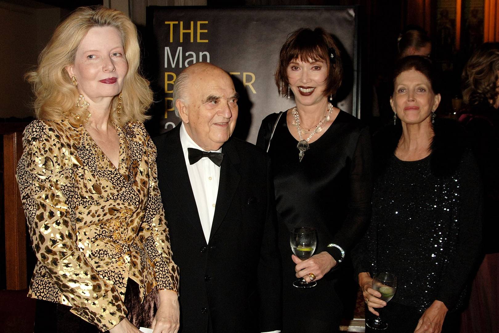 DRAGON: Buccaneer of the book world / Baron Weidenfeld