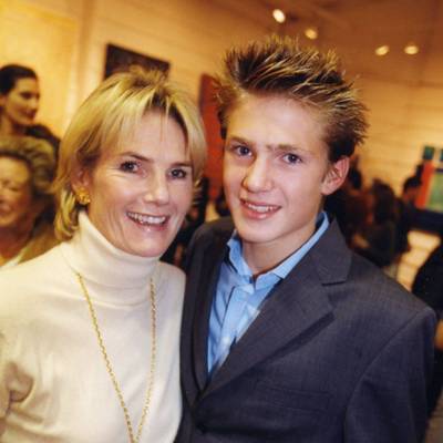 Pandora Cooper-Key and Brookie Courage's exhibition - Gabriella Wilde ...