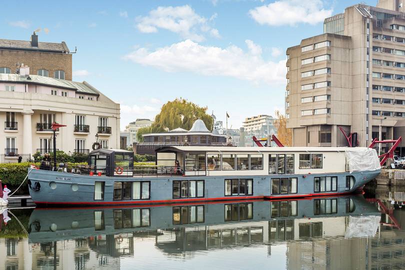 Luxury Thames Houseboat For Sale for 3.5 million | Tatler