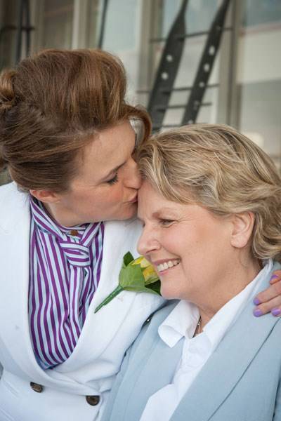 Sandi Toksvig - Wife & Marriage - Bystander photos | Tatler