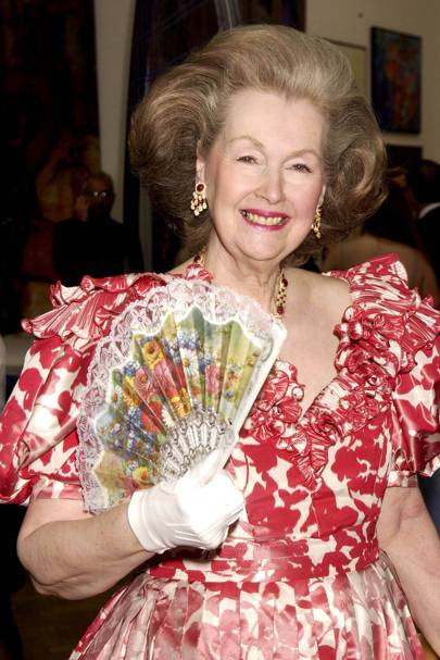 Raine Spencer, Diana, Princess of Wales's stepmother dies: life photos ...