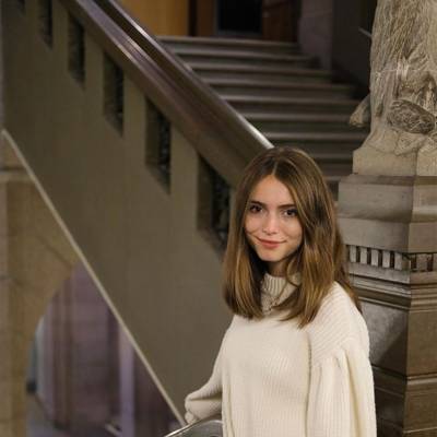 Real life female chess prodigies – The Queen's Gambit effect | Tatler