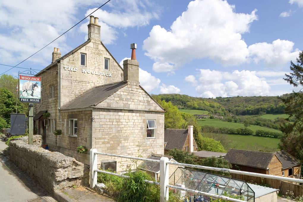 Best country pubs UK - posh pubs & prettiest pubs in Wiltshire ...