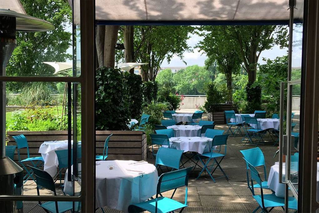 How getting a table at the River Café is the biggest status symbol in ...