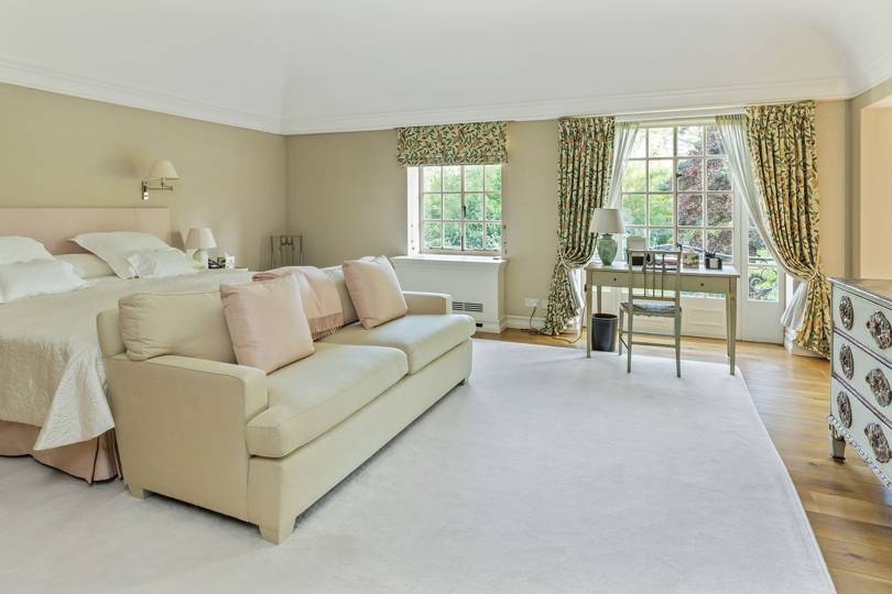 Inside Hamstone House in St George’s Hill, Surrey, the most glamorous ...