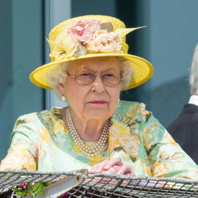 The queen looking unimpressed - Queen Elizabeth II image gallery | Tatler