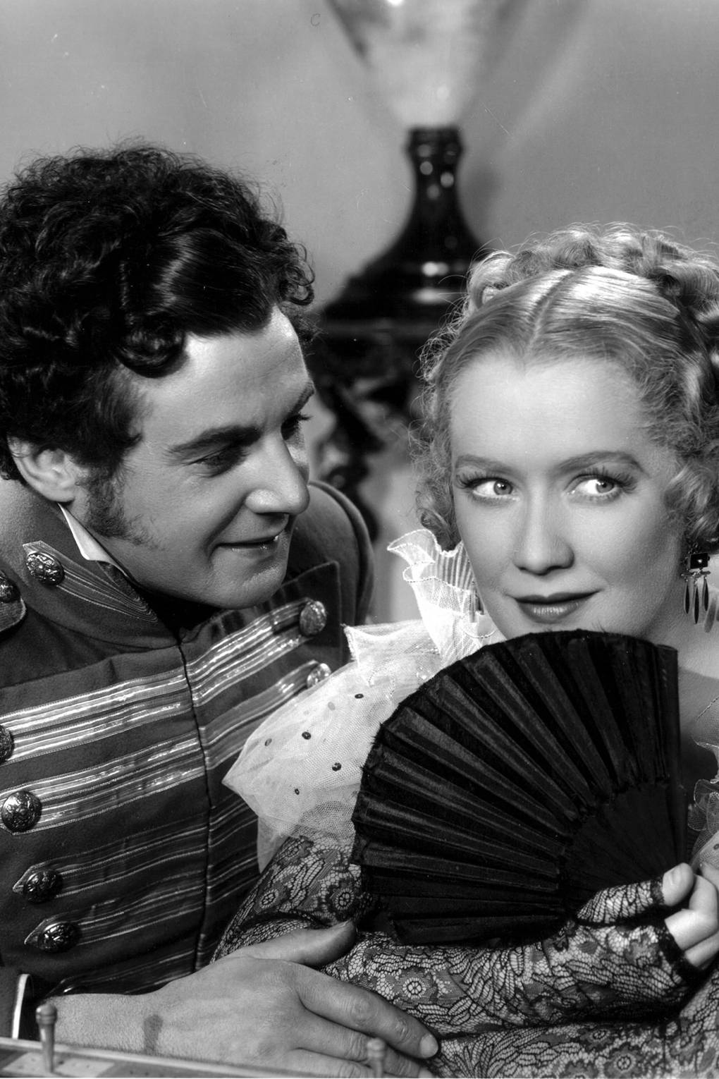 How to be a good schmoozer - schmoozing tips & techniques | Tatler