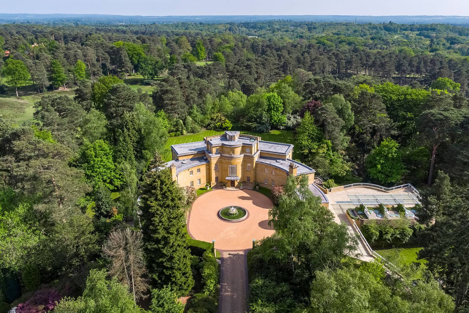 Inside Hamstone House in St George’s Hill, Surrey, the most glamorous ...