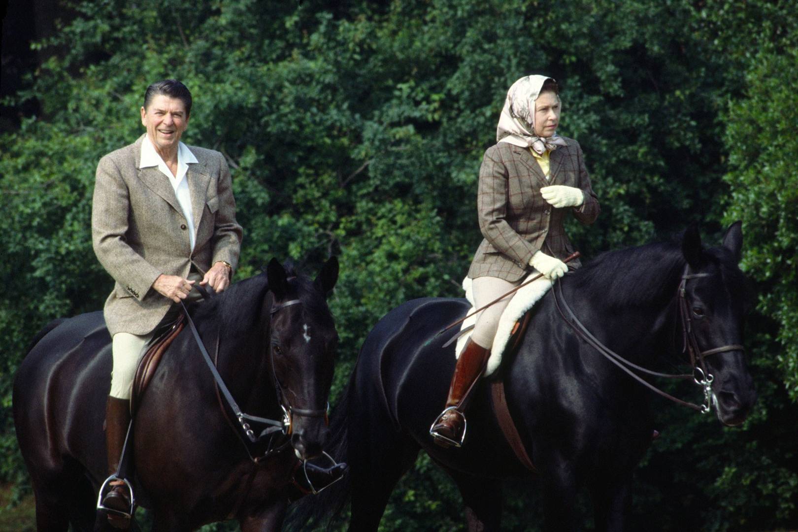 Riding royals a gallery - royals on horseback - vintage pictures of the ...
