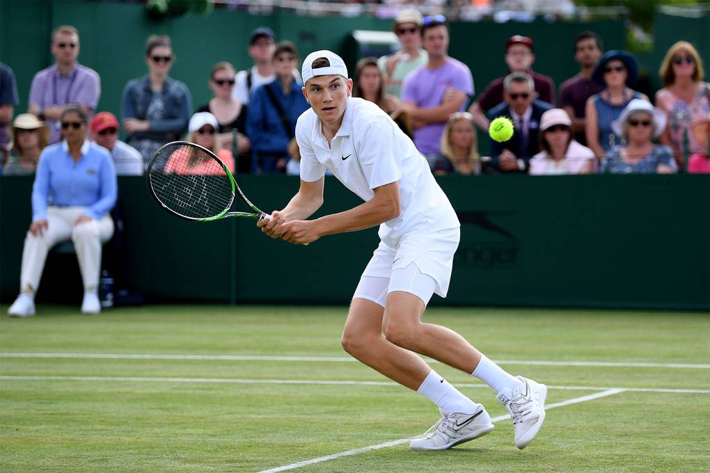 Who is handsome British wildcard Jack Draper? As he plays against Novak ...